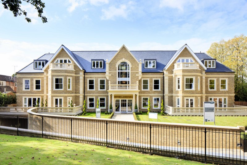 LAST HOMES REMAINING AT AWARD-WINNING NORTH LONDON DEVELOPMENT - Heronslea